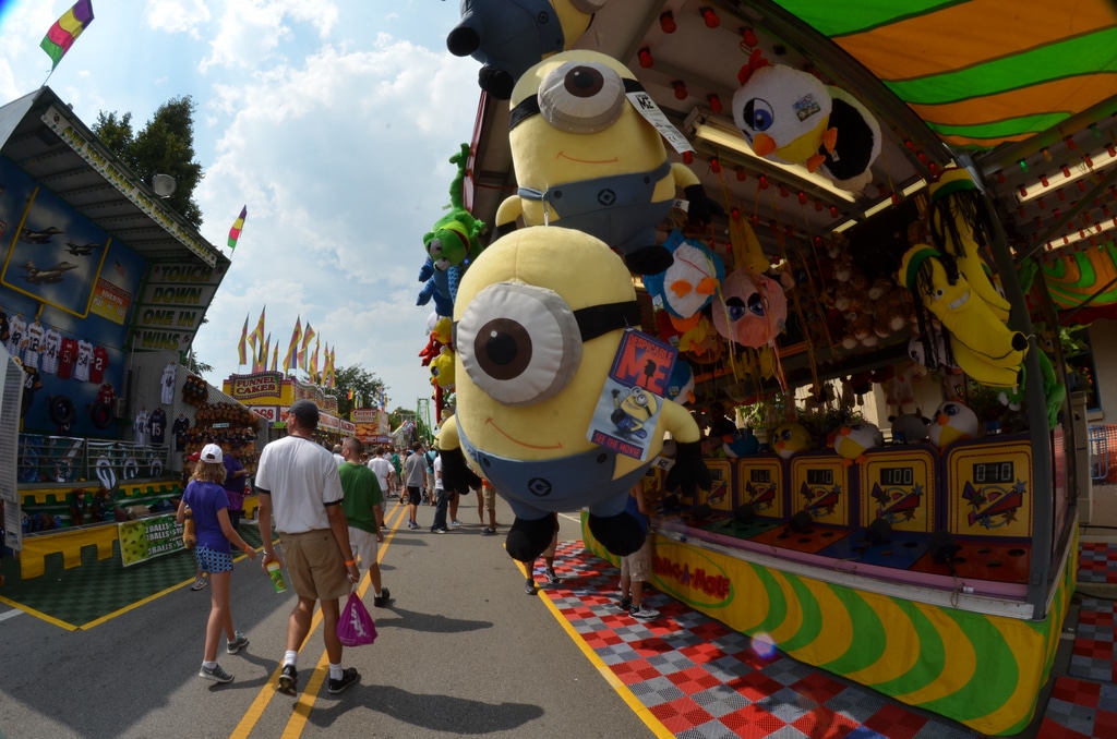 Prize brands can be used to advertise prize promotions?